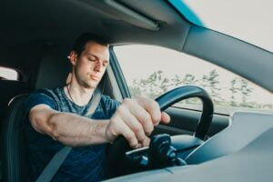 How Much Sleep Do You Need to Drive a Car Safely?
