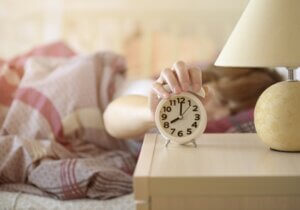 How To Stop Sleeping Through Alarms (Avoid Snooze Button!)